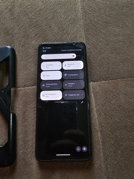 Продам телефон asus rog phone 5