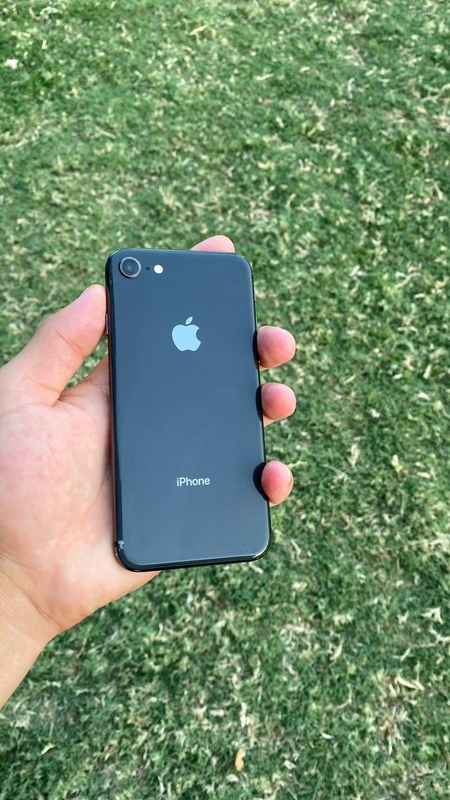 iPhone 8 ideal holatta