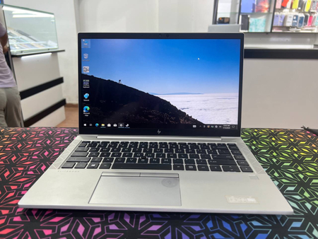 HP Elitebook Ryzen 5pro 8/256