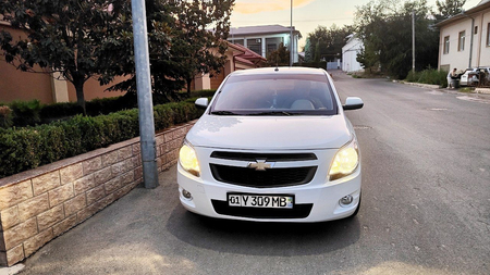 Продам кобальт 2018года 2 позиция. Чистая