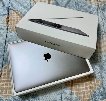 MacBook Pro 2020 13 dyum
