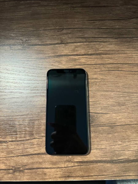 Продам iPhone X в хорошем состоянии!