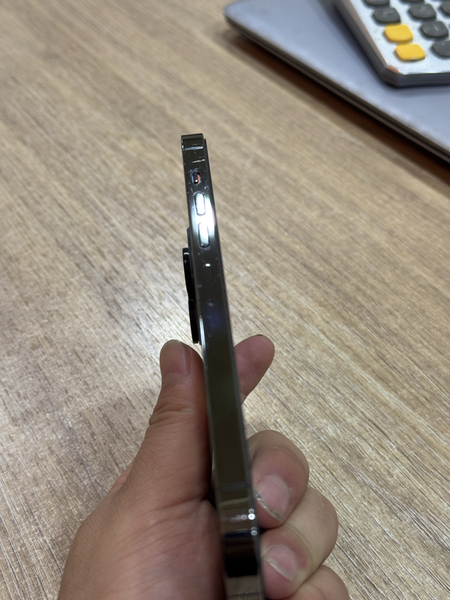 Iphone 13 pro max sotiladi srochni