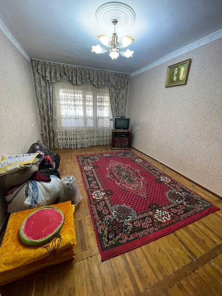 77 Серия Продается квартира на Чиланзаре 8 квартал 4 хона 4 этаж 4