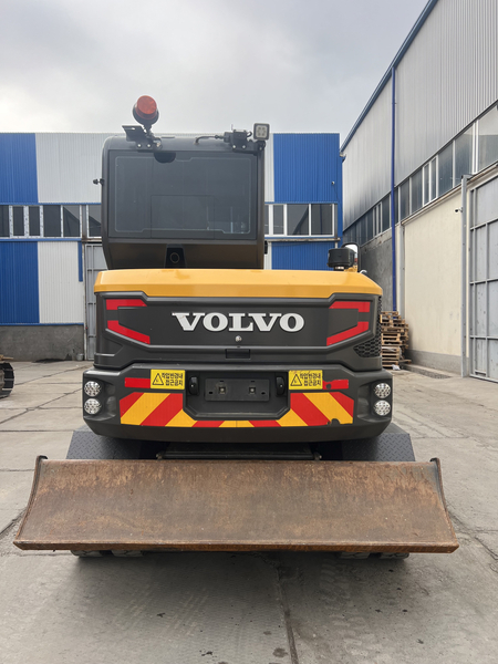 Продоется VOLVO EW60E pro 2022год