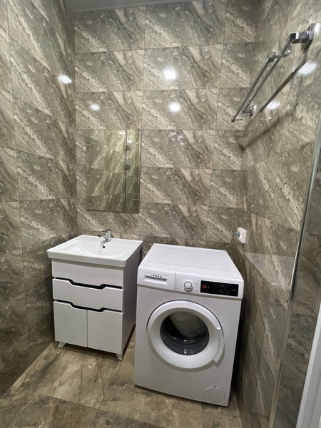 Yunusobod 4 kv Novostroyka 2 xona Mebel texnikalari blan
