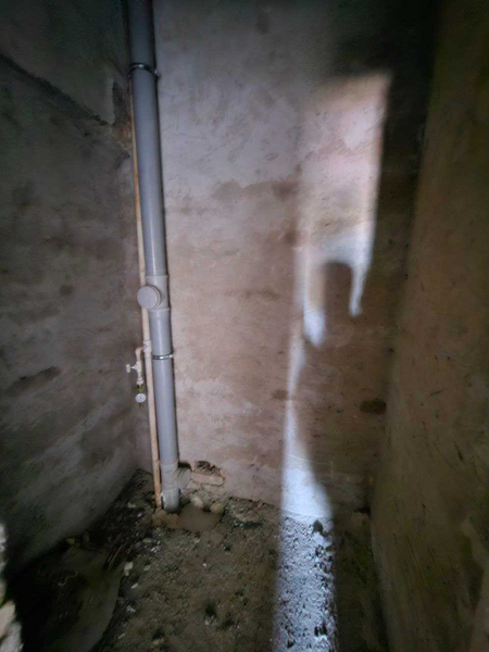 3 xonali 94m² 2-qavat sotiladi.
