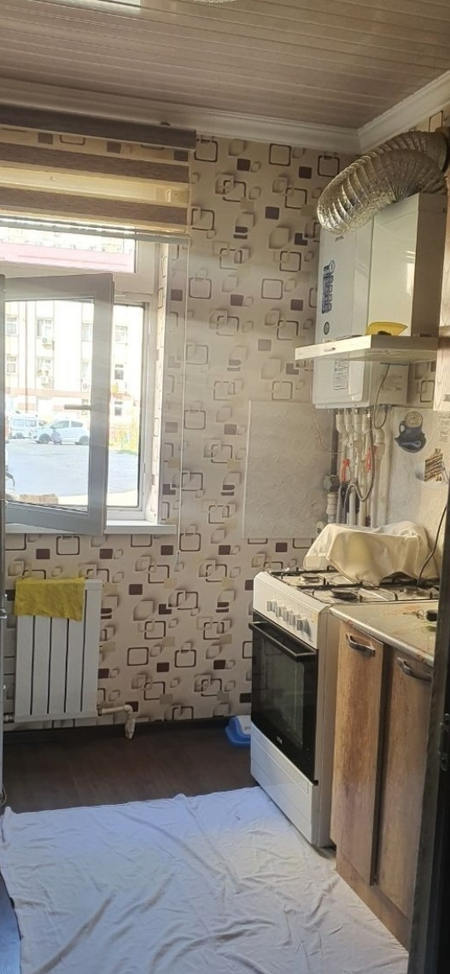 Nazarbek tarnov 2 xonali hamma sharoitlar bor 300$ oila