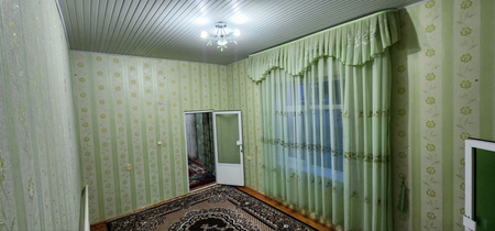 Студент кизлар учун турар жой