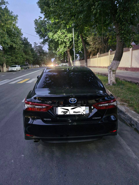 Тайота Camry 2023
