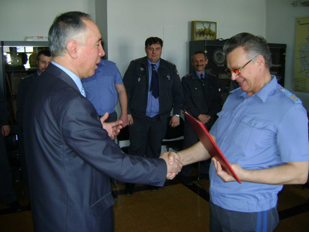 Qarzlarni undiruvchı yurist