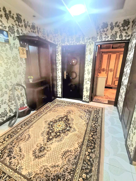 Квартира сотилади. Сергели 8.  4/7/9.   96м²