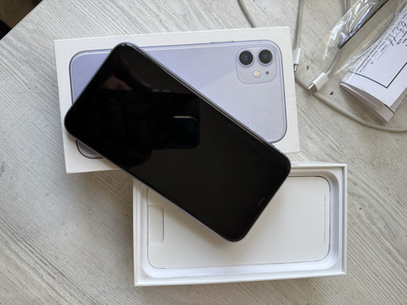Srochno IPhone 11 max sotiladi