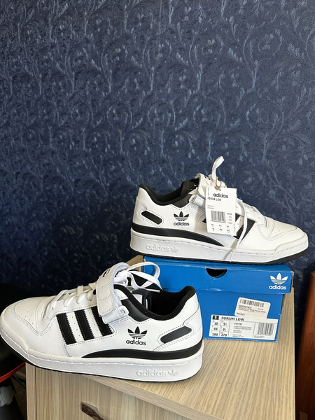 Adidas forum 84 low black white