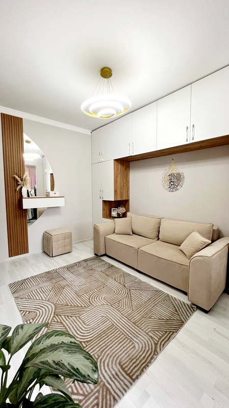 Срочно продаётся 20 а квартал Балкон 1,5*6