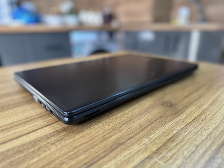 Aser Aspire E15.