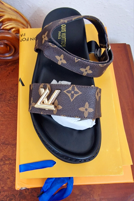 Louis Vuitton босоножки