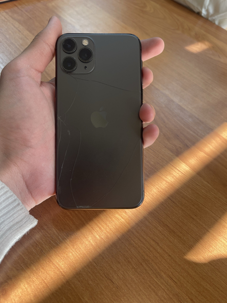 Iphone 11 pro sotiladi
