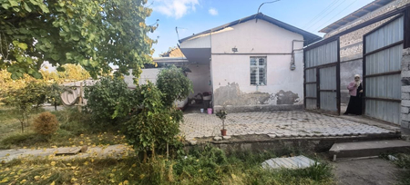 Uy sotiladi Nazarbek tekstilda srochno
