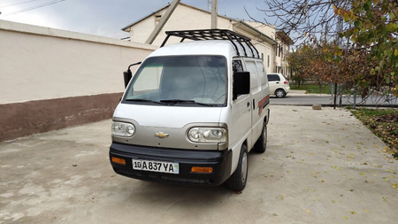 DAMAS VAN sotiladi.