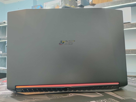 Мощный игравой ноутбук Acer Nitro 5 Intel Core i5-8300H