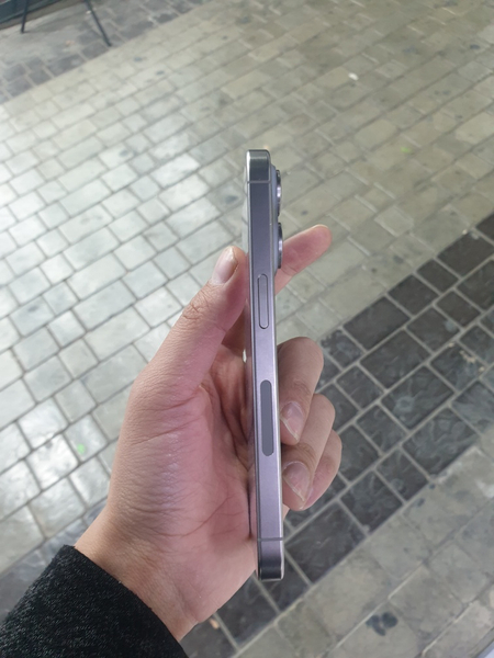 iPhone 15 Pro  LL/A 128 GB Natural Titanium ideal