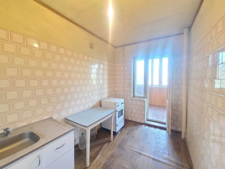 Эълон№3971  3 xoнали ғиштли квартира.