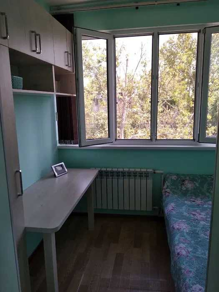 Срочная продажа рыночнапя цена 2/1/5 кирпич 2*6 балкон Дубовая