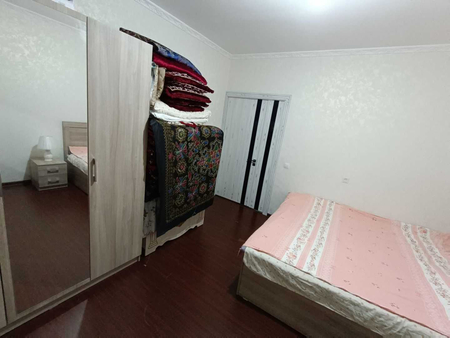 Продается квартира 1/1/2 Мирзо Улугбек улица Корасу 6 (J2838)