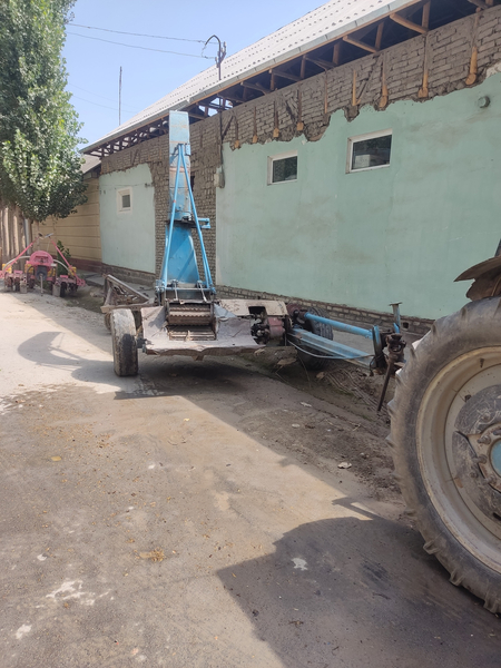 Kuf 1.8 makka silos qiladigon aparat sotiladi qoʻlda egizdiradi