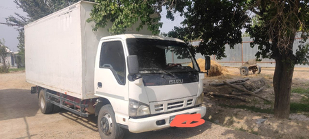 Isuzu sotiladi yili2015 yurgani 750ming moshin ishlab turibdi