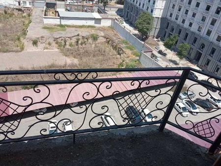 Яккасарай 2комн/8/10, 67м2, коробка, раздельный. Ор-р: 8 роддом