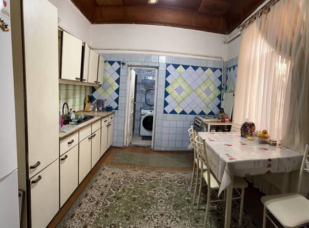 Урганч шахринда 220кв коттедж сотилади