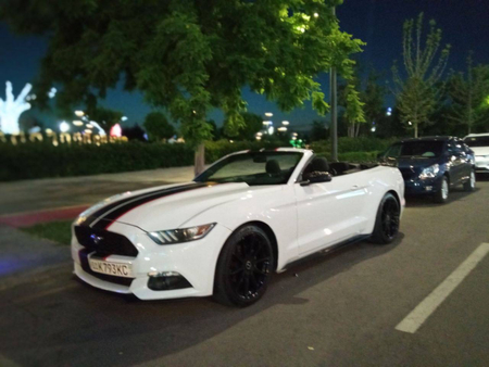 Mersades benz  Rolls roys Tayota