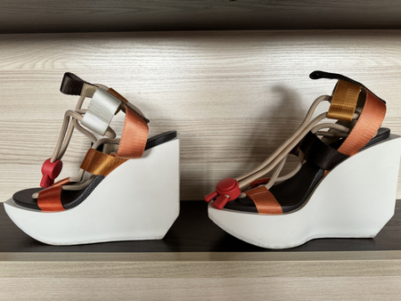 Босоножки 39-40 размер United Nude