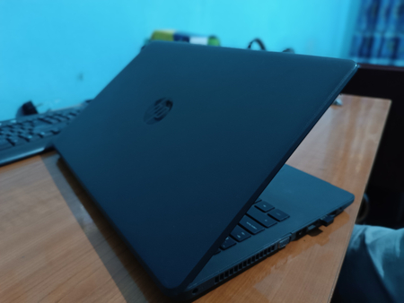 Noutbuk HP 250 G6 Sotiladi!
