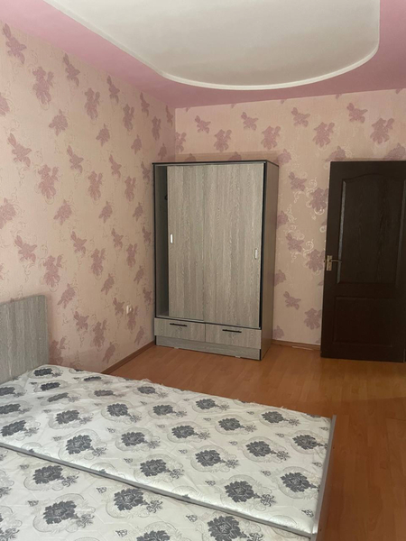 3 xonalik parkentskiy bozor yonida