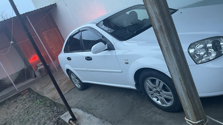 Lacetti сотилади 2011 йил краска тоза
