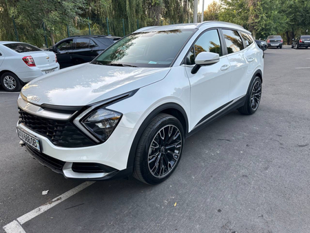 Kia Sportage белая 2022 год
