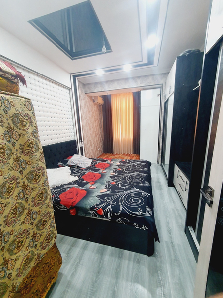 2 xonalik kvartira sotiladi 80 m² srochna