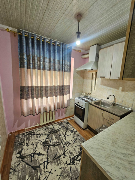 2 xonali 54m² 1-qavat uy sotiladi.