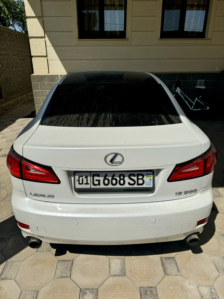 Lexus IS 300 срочно продаётся