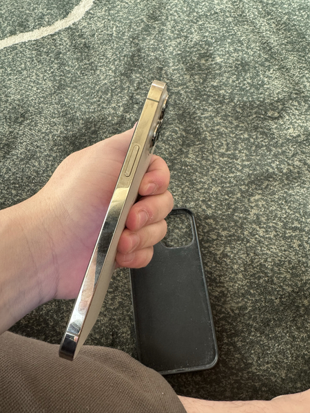 Iphone 13 pro max zòr holatda