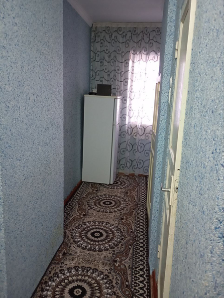 Шароитли катта бир хонали уй сотилади