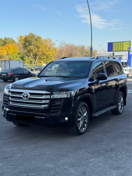 Tayota Land Cruiser 300  3.5L