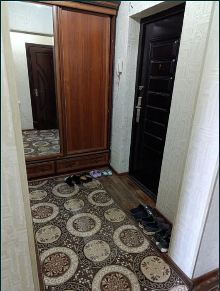 Квартира на Бобур 2/7/9 общ пл 65м Отдельный вход