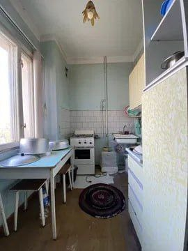 Яккасарай 3хкомн квартира на 2ом этаже