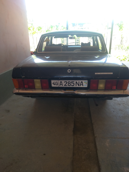 Sotiladi Volga 2410