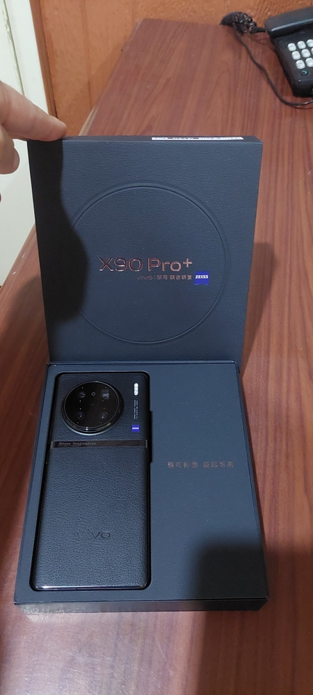 Продаю недорого Vivo X90 Pro+ 12/512GB 5G как новый за 660 у.е!