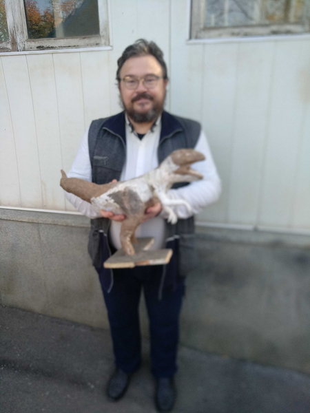 Заготовка скульптуры динозавра